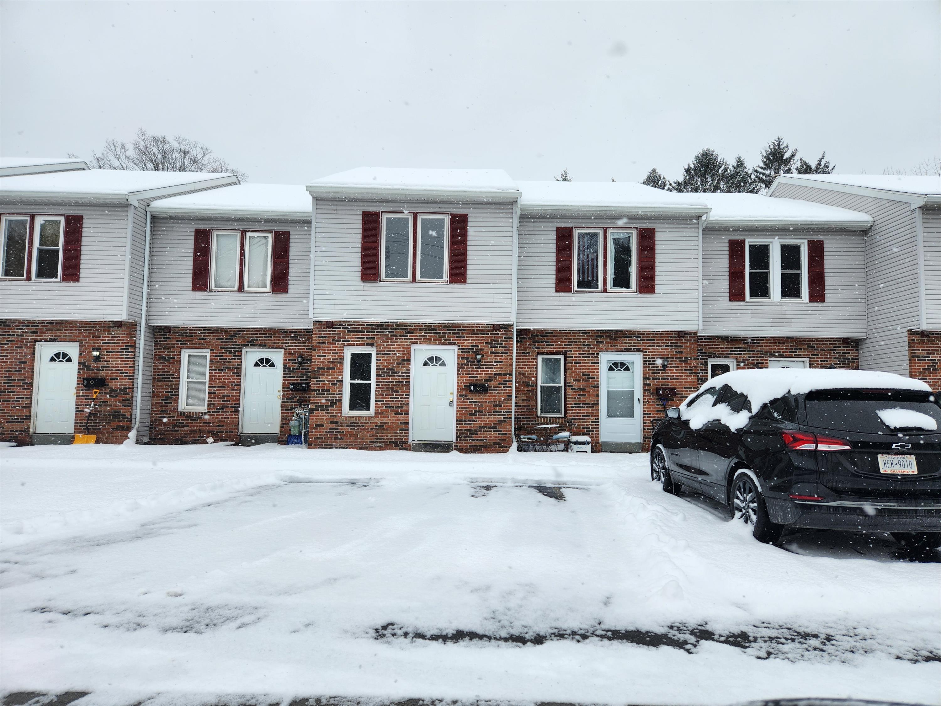 Home [dynamaxrealty.managebuilding.com]